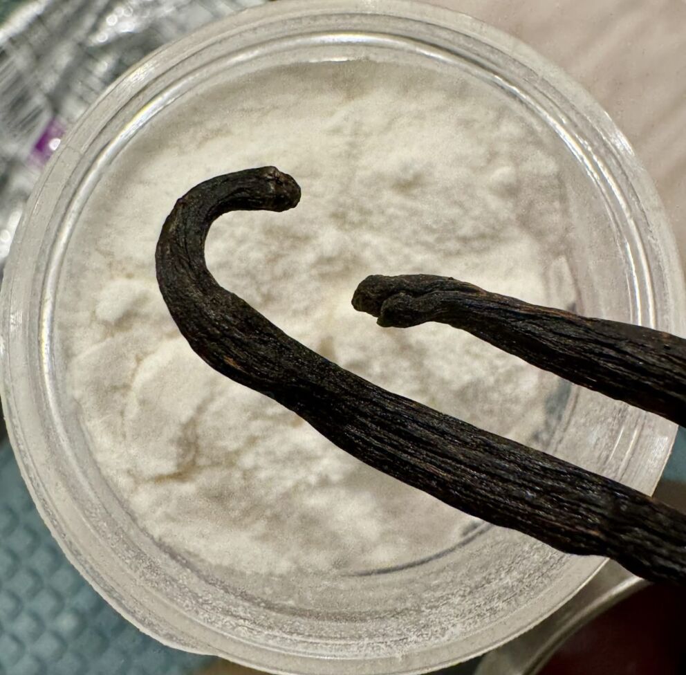 Madagascar Vanilla Sugar - Buy Vanilla Sugar Natural with Vanilla Seeds ...